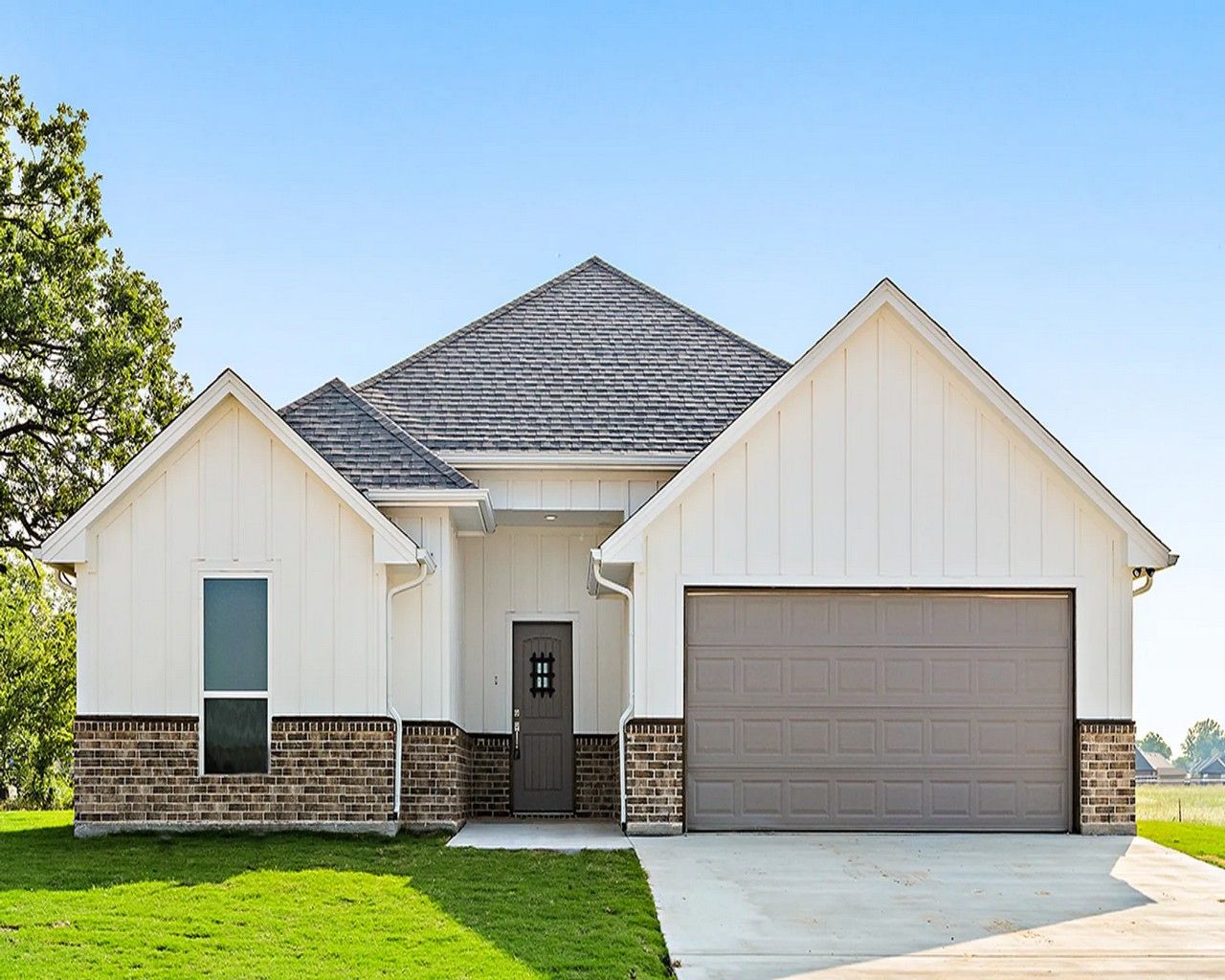 The Granger Plan at Read Ranch in Paradise, TX by Doug Parr Homes