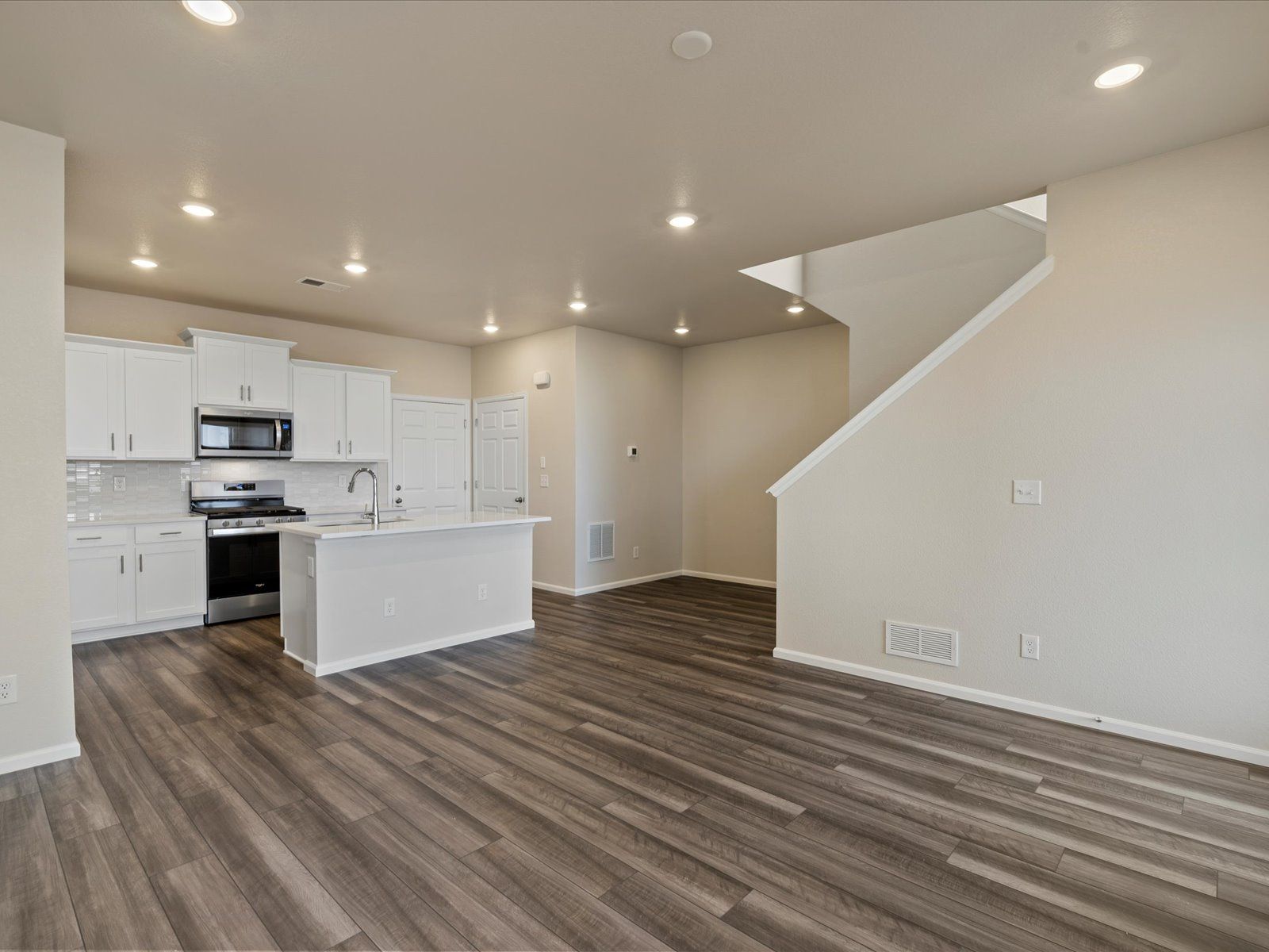 Vive on Via Varra: The Meadow Collection