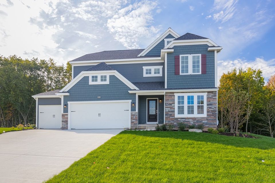 Diamond Glen in Howell, MI | New Homes by Allen Edwin Homes